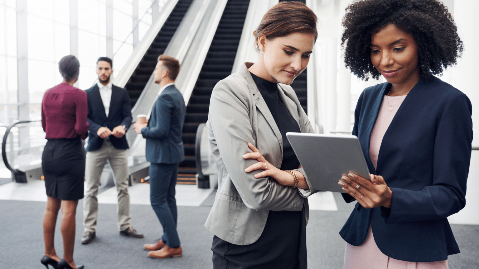 SOC 2 vs. NIST: Choosing the Right Compliance Framework for You