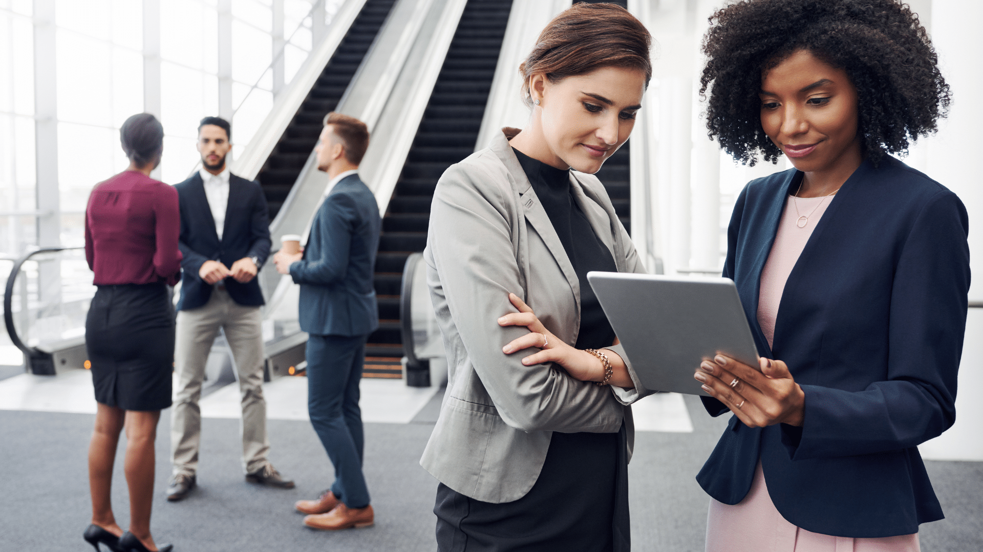 SOC 2 vs. NIST: Choosing the Right Compliance Framework for You